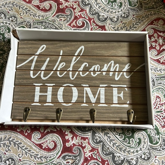 Mainstays | Accents | Nwt Welcome Home Wooden Key Rack | Poshmark